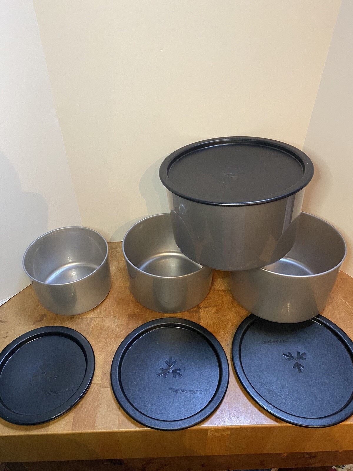 Tupperware Toppers Set 4 Stacking Canisters Silver w/ One Touch Black ...