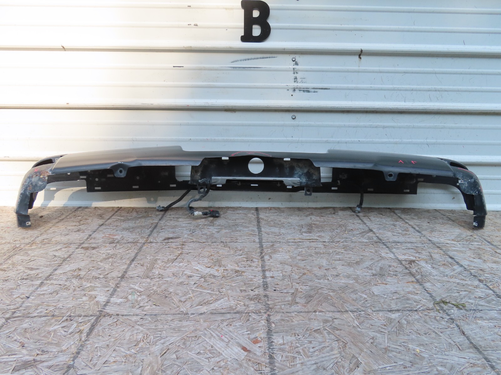 2016-2019 Chevrolet Silverado GMC Sierra 1500 Rear Metal Bumper OEM ...