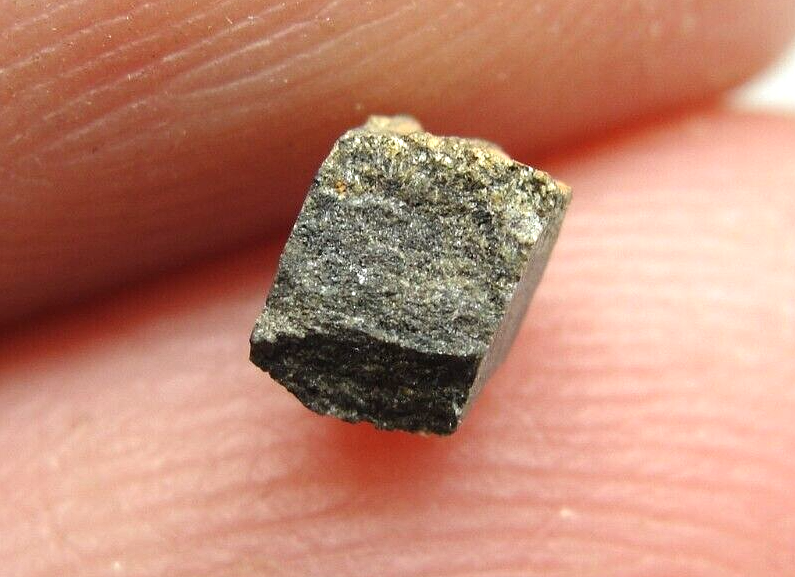 Meteorite NWA 8159 Achondrite Martian Augite Basalt - G456-0016 - 0.11g ...