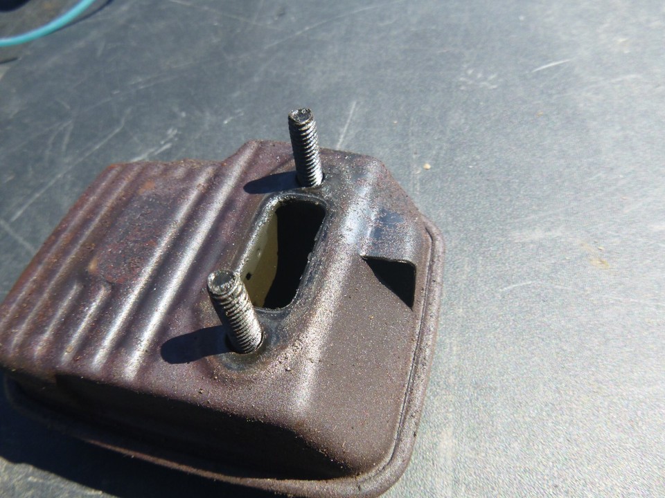 Bolens BL160 Trimmer Muffler w/ Bolts | eBay