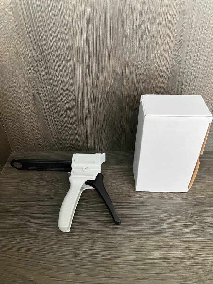 Solid Surface Adhesive Glue Gun For Corian Staron etc | eBay UK