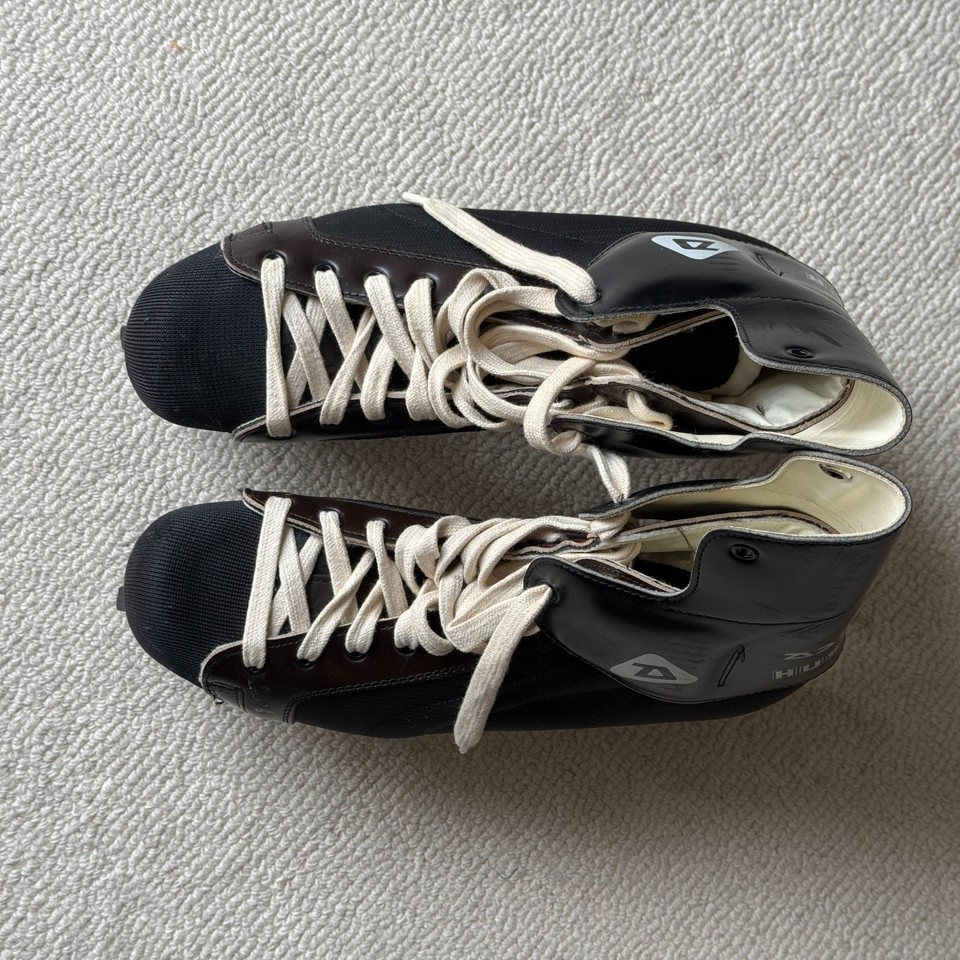 Vintage Excellent Condition Daoust Ice Hockey Skates with Black ...