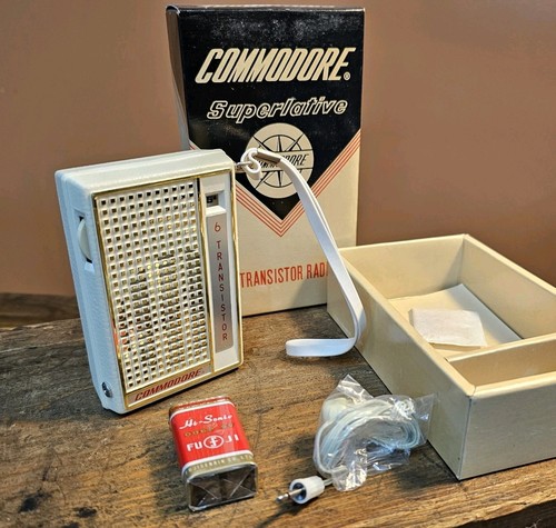 NEW Commodore Superlative 6 Transistor Radio ☆ Vintage w/ Box & Plugs ...
