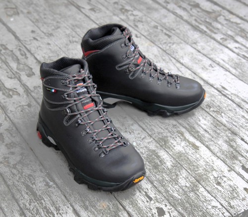 Zamberlan 996 Vioz GTX Italian Leather Hiking Boots, Dark Gray, Men's ...