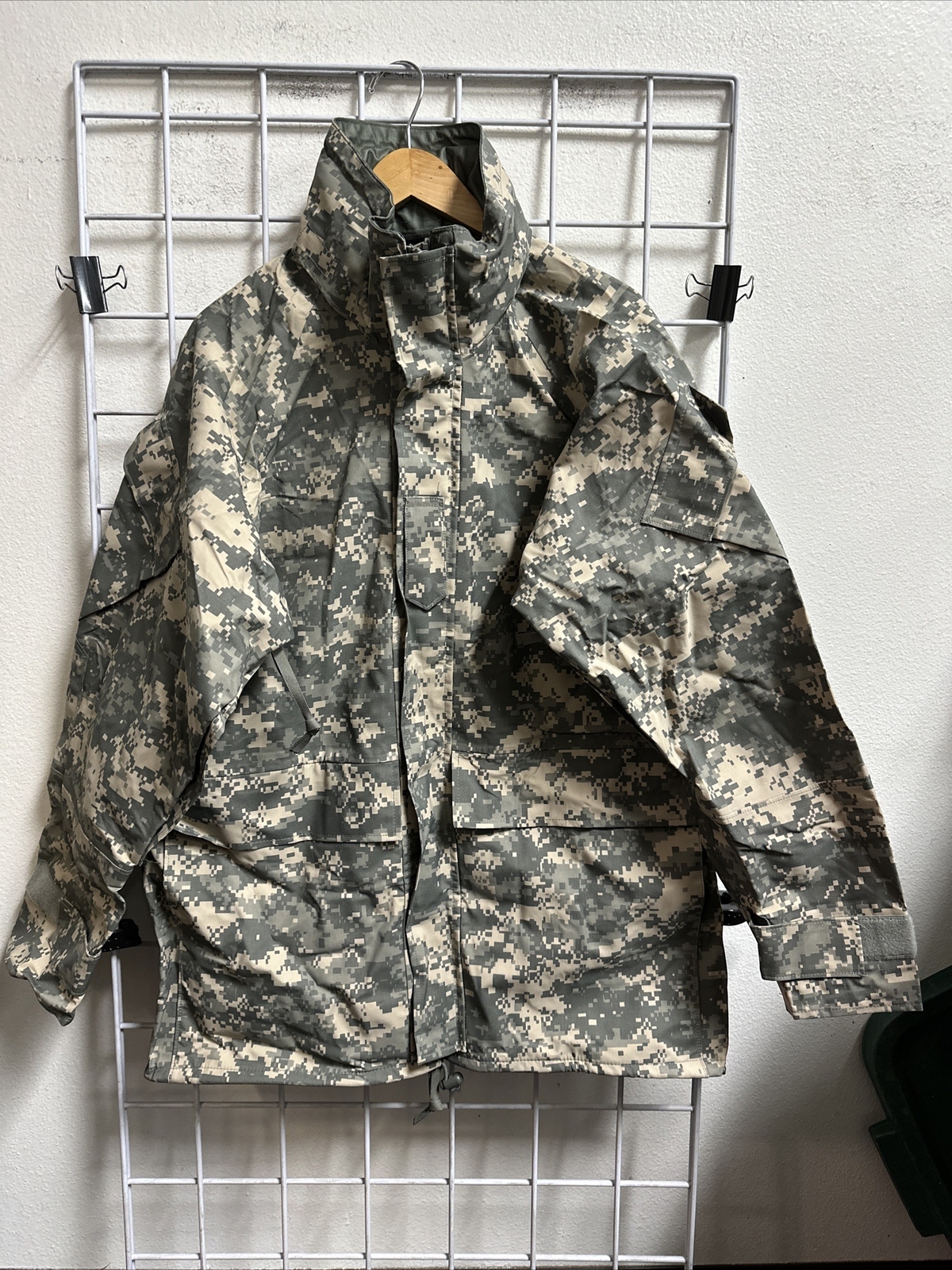 US ARMY UCP GORTEX COLD WEATHER JACKET SIZE (MEDIUM REGULAR) NEW ...