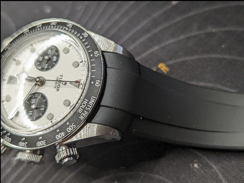 22mm BLACK Vulcanized Caoutchouc rubber Strap Tudor Black Bay ...