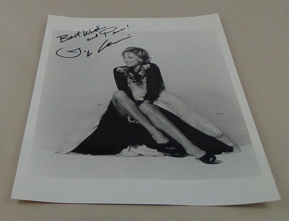 Tea Leoni Signed 8"x10" Photo Autograph #F-2 | eBay