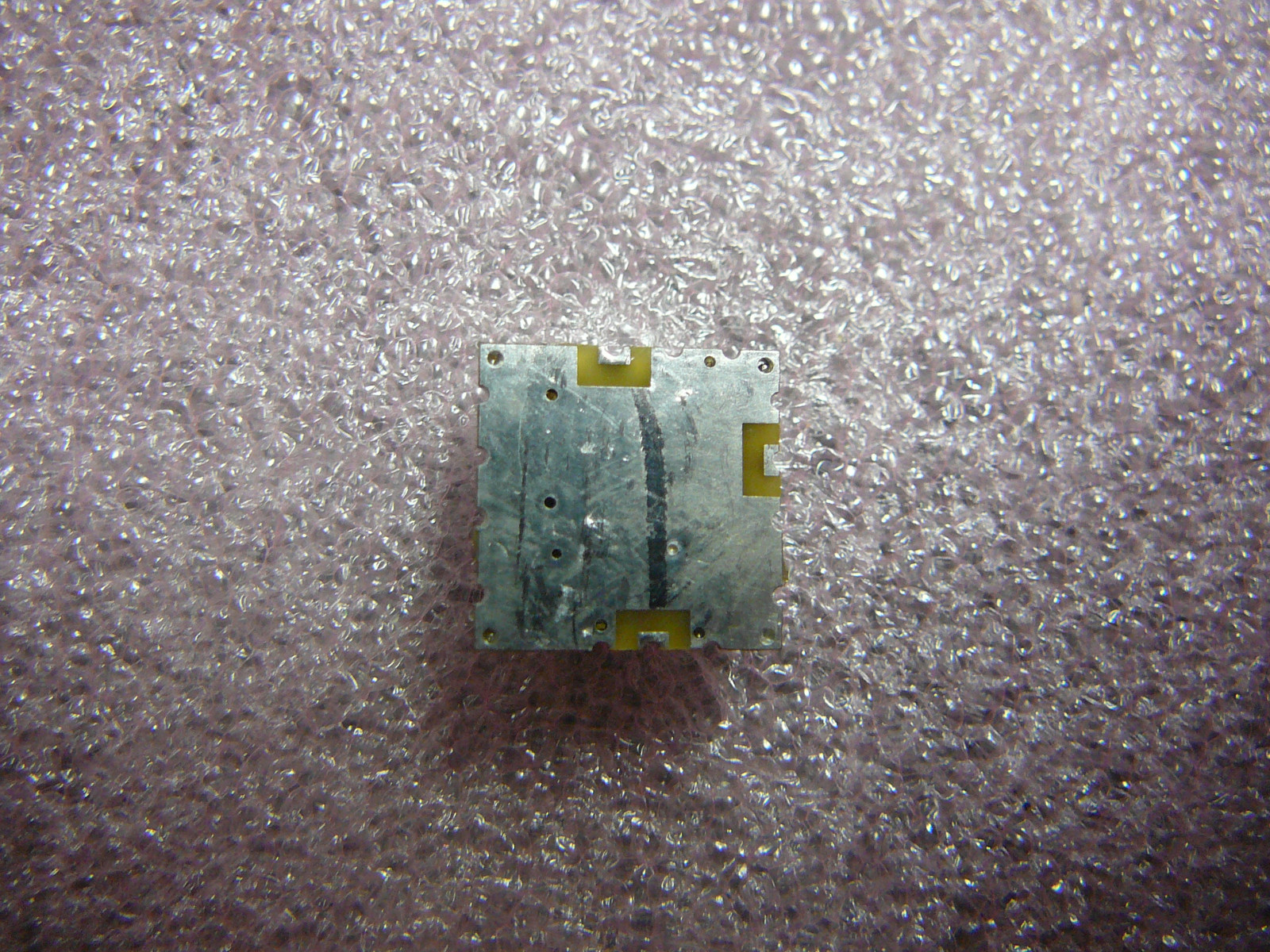 Z-COMM Voltage Controlled Oscillator (VCO) V585ME05 1100MHz-1900MHz ...