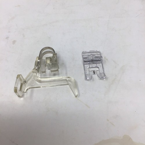 MIXED LOT SEWING MACHINE ATTACHMENTS & STORAGE BOX SINGER ZIPPER FOOT ...