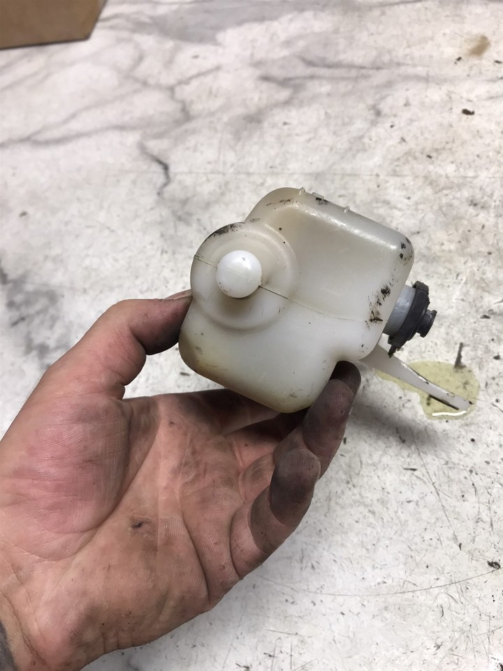 08 Yamaha FZ 1 S FZS 1000 FZ1S Fazer water coolant reservoir tank | eBay
