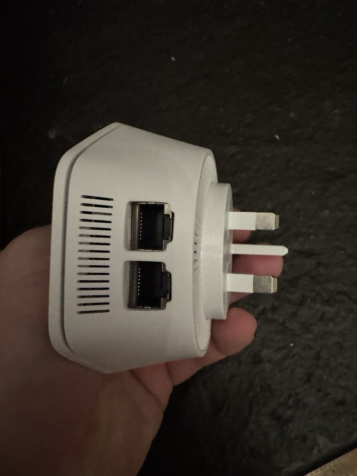 Sky Max Pod Wireless WiFi Booster Wifi Extender (SE411-UK)- Plug In ...