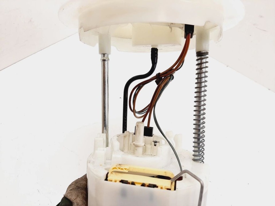 Mercedes-Benz GL X164 2010 Kraftstoffpumpe im Tank A1644702194 Benzin ...