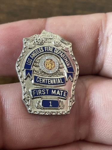LOS ANGELES CA 1" mini hat Lapel Pin Tie Tac vtg Rare Fire Dept First ...