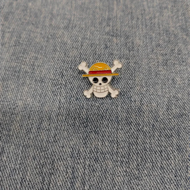 One Piece Cartoon Brooch Halloween Skeleton Anime Action Figures Luffy ...