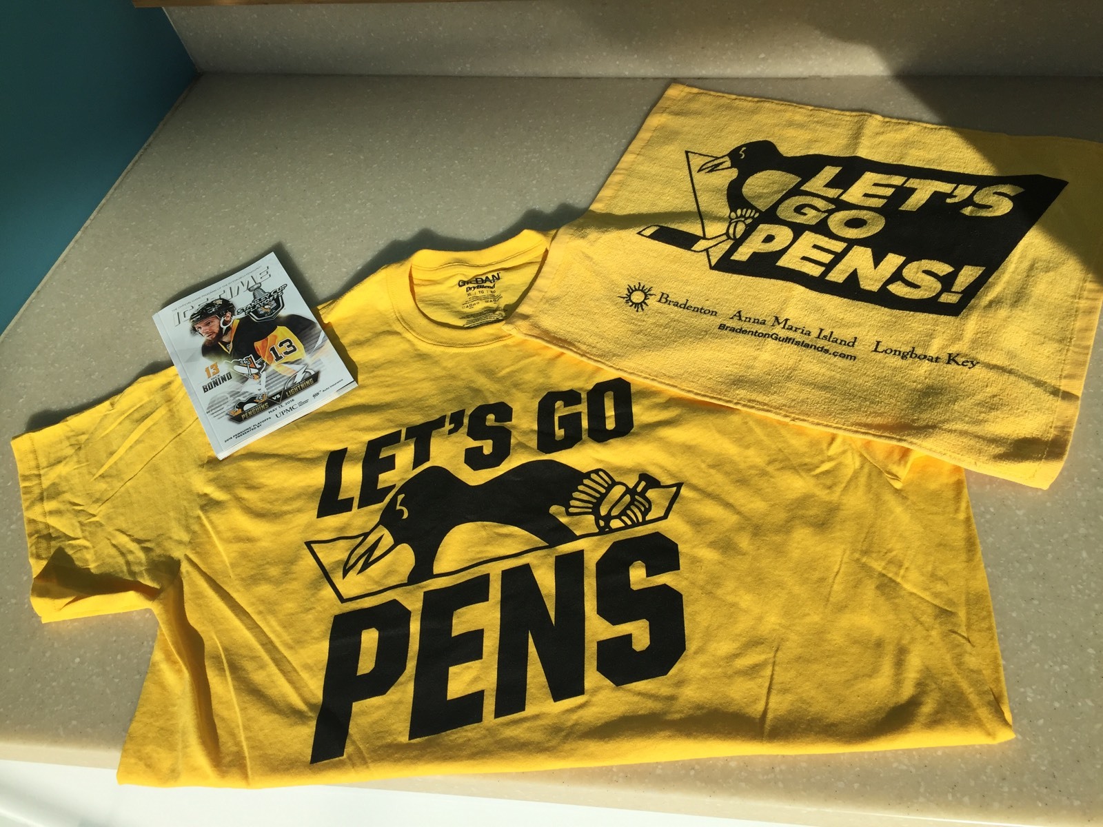 Pittsburgh Penguins 2016 Playoffs GOLD RUSH rally Towel And T-shirt ...