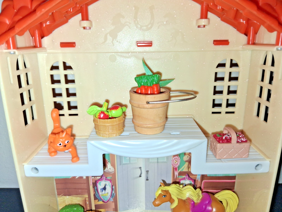 Palomino Bluffs Riding Academy Stow N Go Stable w/ 2 Horses, Doll ...