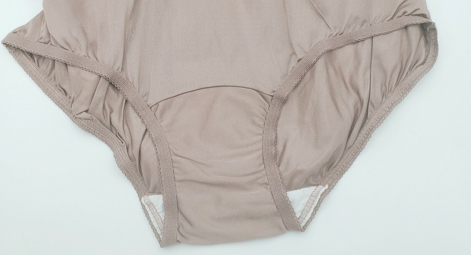 Vanity Fair Brief 15711 Perfectly Yours Ravissant Tailored Brief 6/M 3 ...