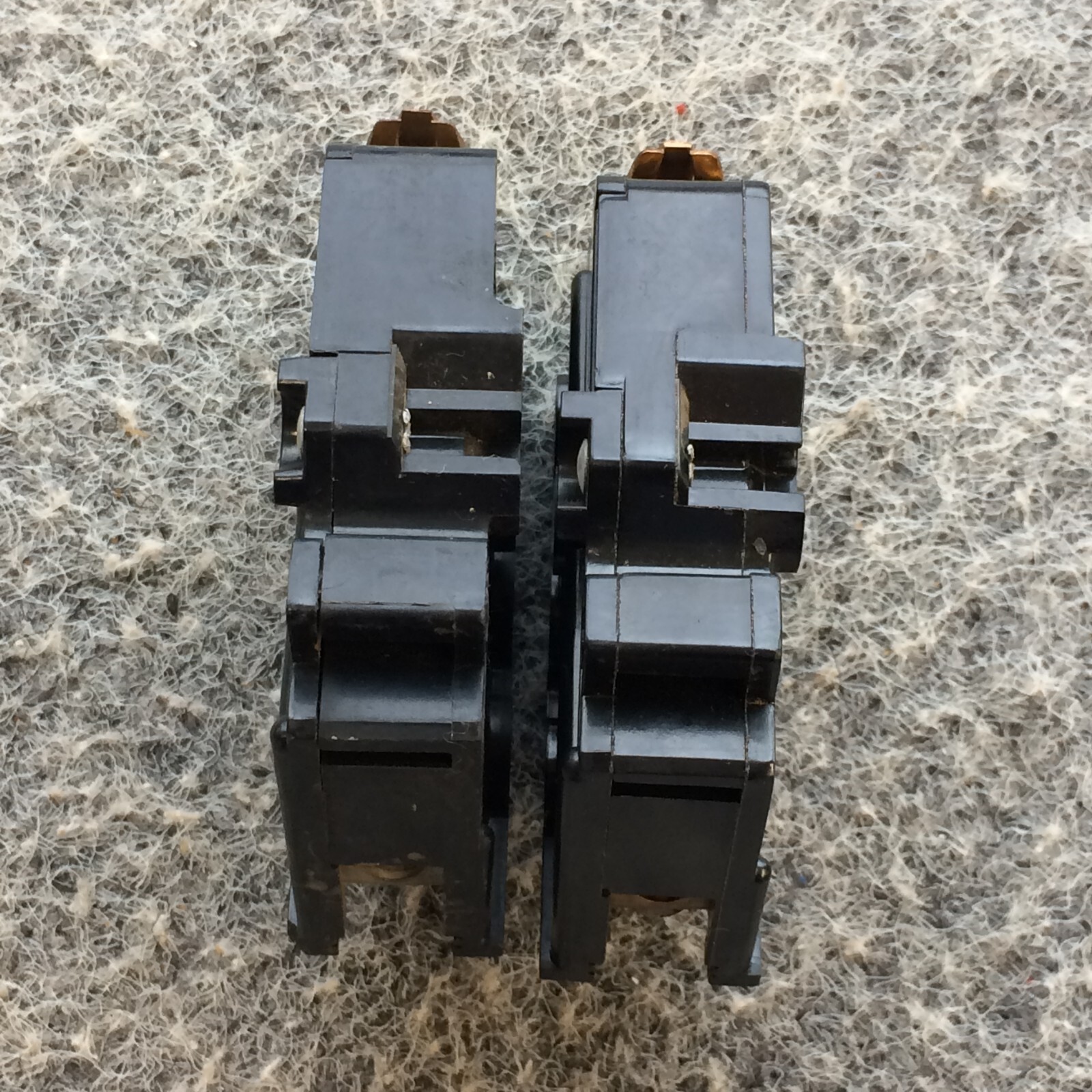 Lot of 2 Federal Pacific 15 Amp 1 Pole Type NA Circuit Breaker FPE ...