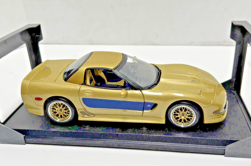 Maisto 1/18 Guldstrand 2003 Signature Edition Corvette | eBay