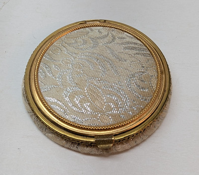 Vintage Needlepoint Compact Floral Round Powder Puff Mirror Gold Toned ...