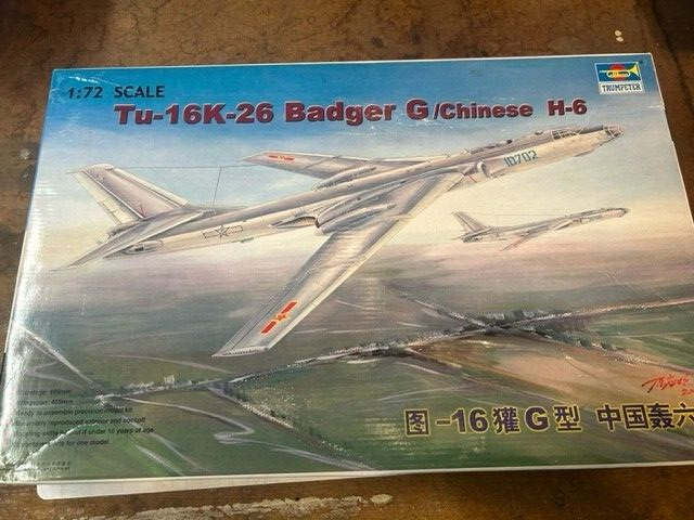 Trumpeter Tu-16K-26 Badger G...MINT...1/72...Kit 1612 | eBay