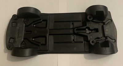 Revell Camaro Concept Hot Wheels Snap tite CHASSIS 103 1711 Model Car ...