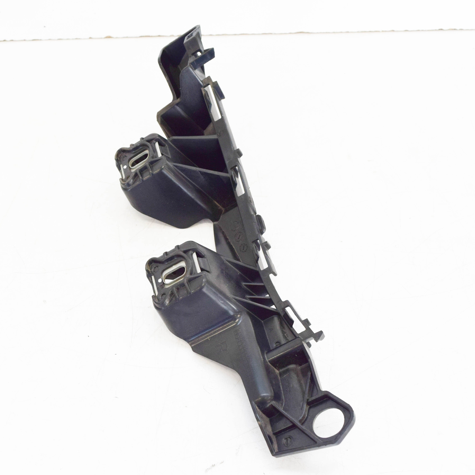 MB C-CLASS W205 2.0i 135Kw Supporto Paraurti Posteriore Destro ...