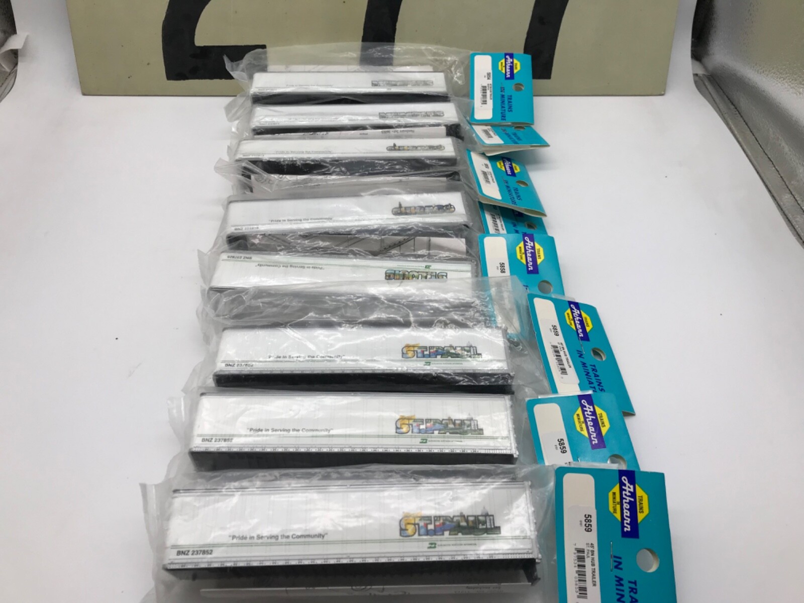 Athearn Ho Scale BN 45' Hub Trailers 5 Cities Lot of 8 | eBay