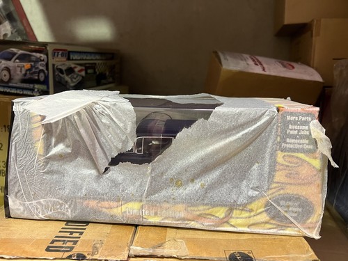 1/18 Ltd Hotwheels Ed Roth Big Daddy 59 Chevy Panel Wagon Modified ...