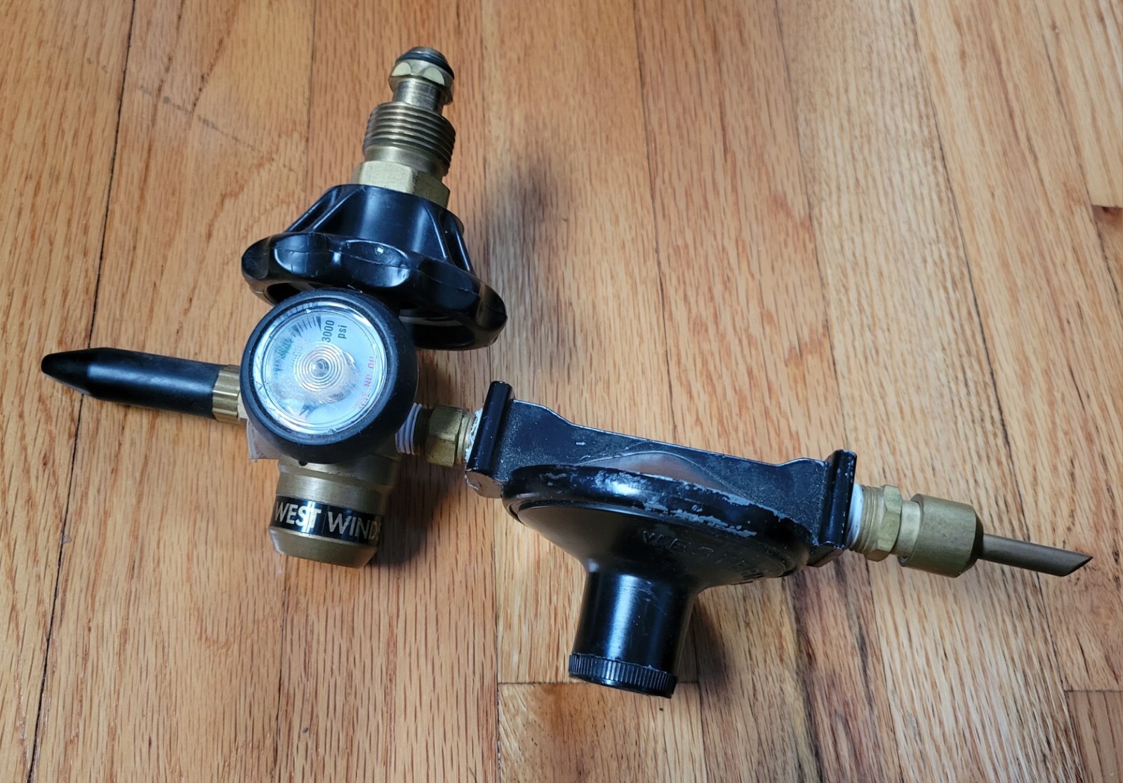 Helium Tank Regulator Filler Valve With Gauge For Mylar Foil And Latex ...