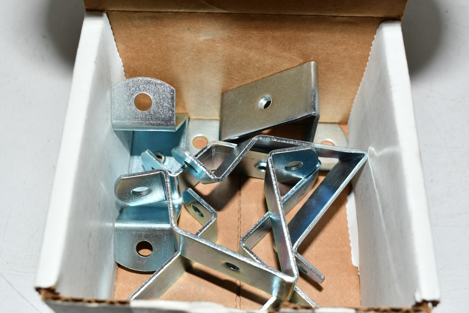 Pack of 6 NEW IBOCO DN-ASB2-10 ANGLED SUPPORT BRACKET, NO SCREWS | eBay