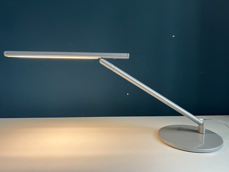 ITC Maia Personal LED Desktop Task Light | eBay