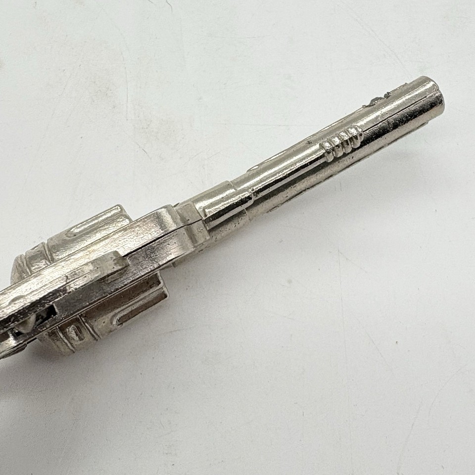 Victory Miniature Die-Cast Western Revolver Cap Gun Kid's Toy Six ...