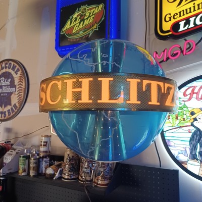 Rare 1959 Giant Schlitz Beer On Draft Rotating Globe Light Up Rotating ...