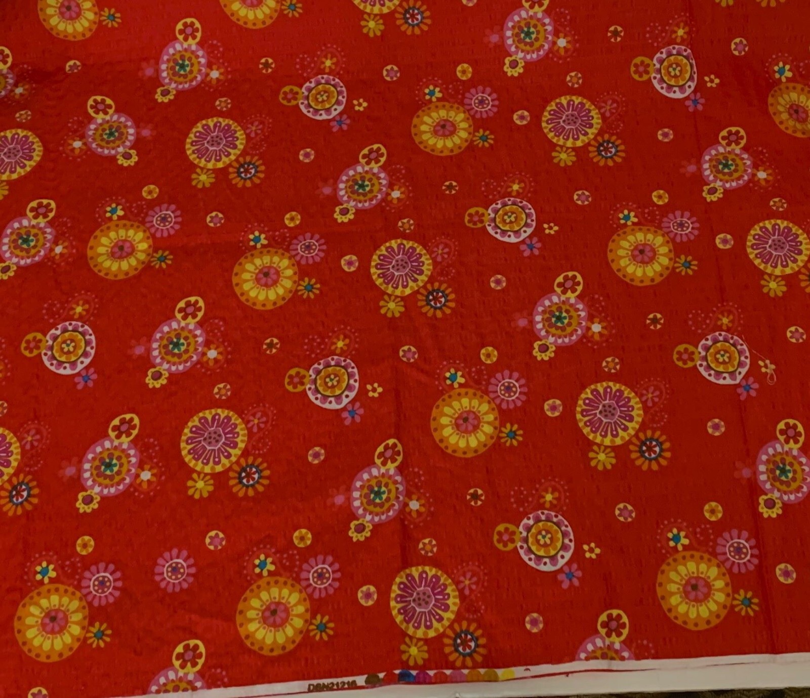 BTY COLORFUL FLORAL DISCS Seersucker FABRIC DSN#21216 Flowers Whimsy ...