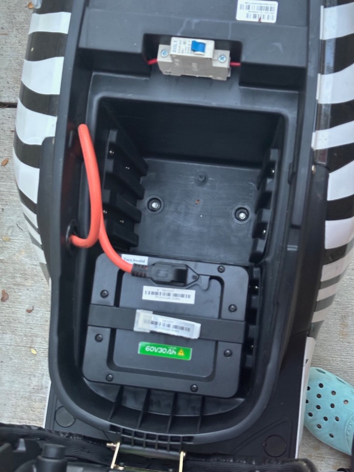 Electric Zebra Moped (great condition, battery included) | eBay