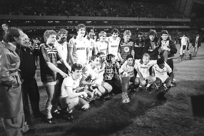 1984 UEFA CUP TEAM TROPHY PHOTO PRINT TOTTENHAM SPURS WHITE HART LANE ...