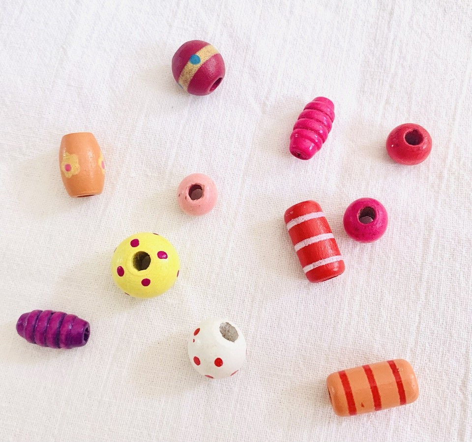 ALEX Craft Set Natural Wooden Threading Beads and Charms Wooden Case ...