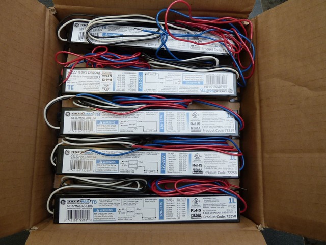 One GE 1 Lamp UltraMax T8 Electronic Ballast Ge132max-l/ultra 72258 for ...