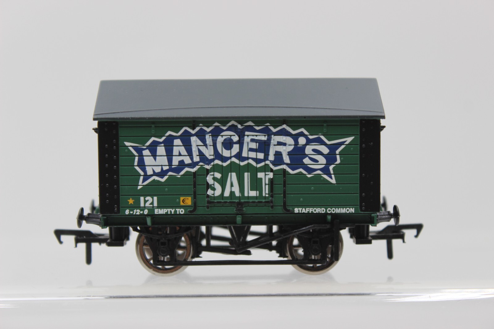 Bachmann 33-177 OO Gauge 10 Ton Salt Wagon 'Mangers Salt' 121 | eBay UK