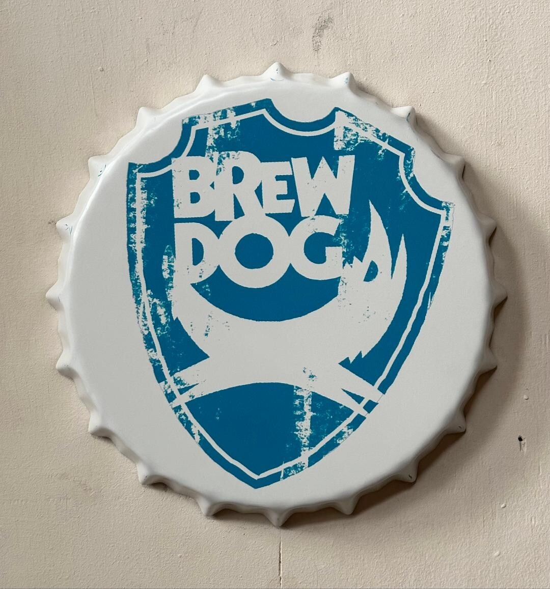 BREWDOG BREWERY METAL BOTTLE TOP WALL SIGN 30cm VINTAGE RETRO MAN CAVE ...