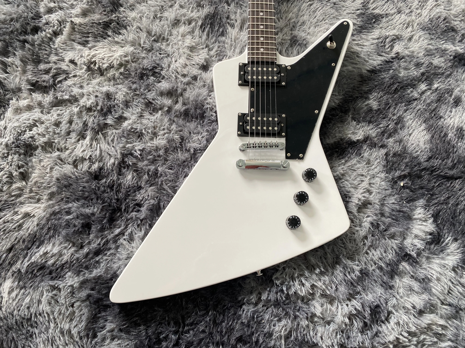 Factory Customized Electric Guitar Explorer White Color Black Hardware ...
