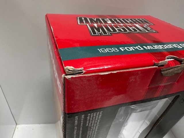 Auto World AMM1132 1/18 - 1968 Ford Mustang GT shelf warn box | eBay