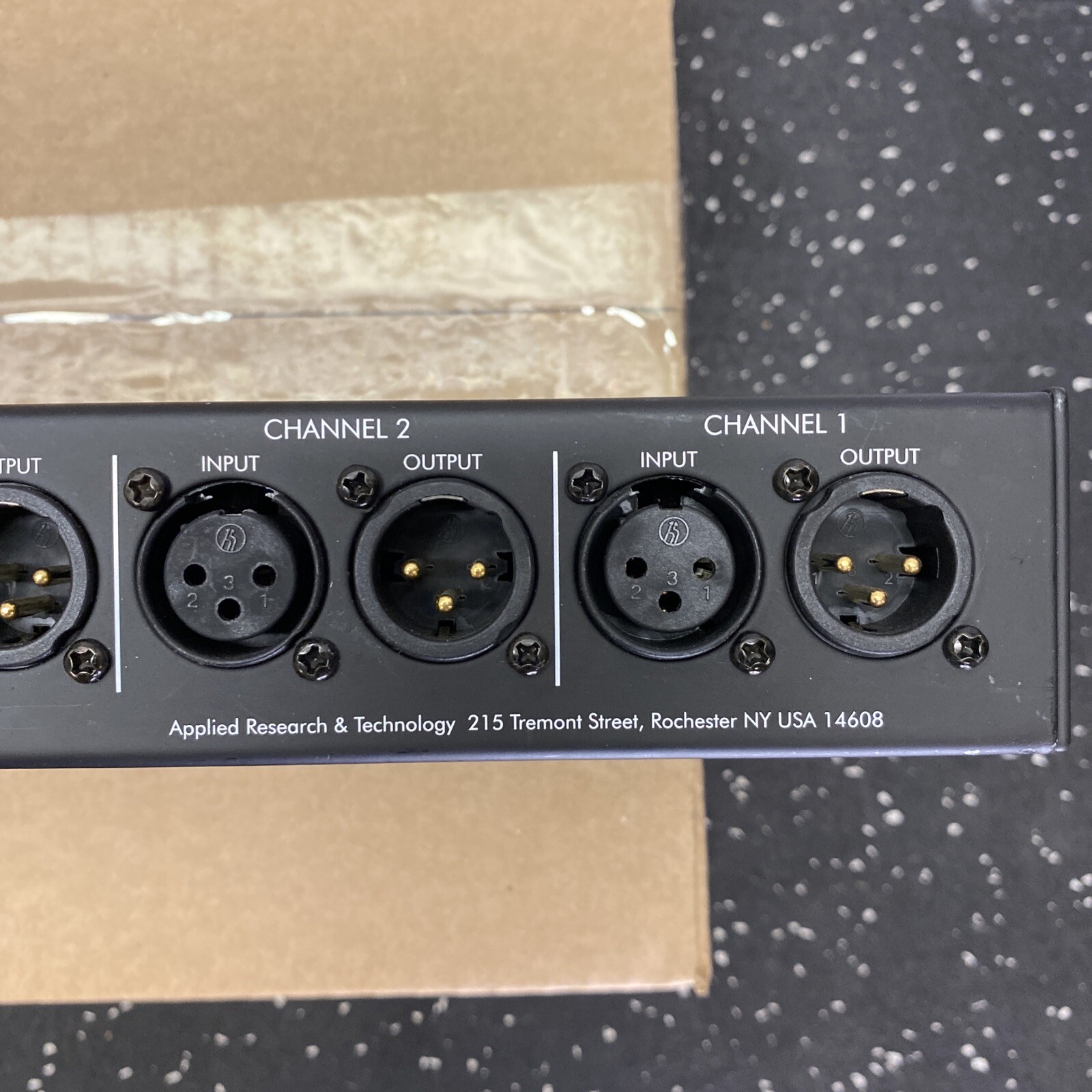 ART T8 Eight Channel 2-Way Transformer Isolated Mic Splitter ...