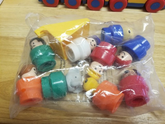 Battat Spinning Bus Pull Along Toy With 9 Figures Spinning Toddler Toy ...