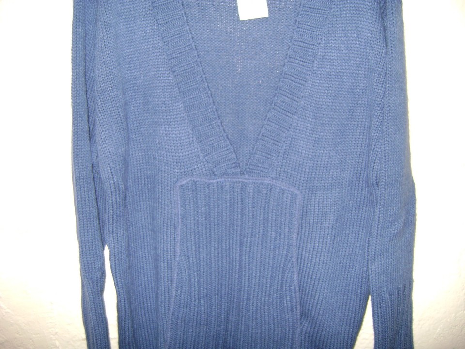 "NWT" WOMAN'S TEAL BLUE FRONT POCKET WARM SWEATER by "212 NEW YORK ...