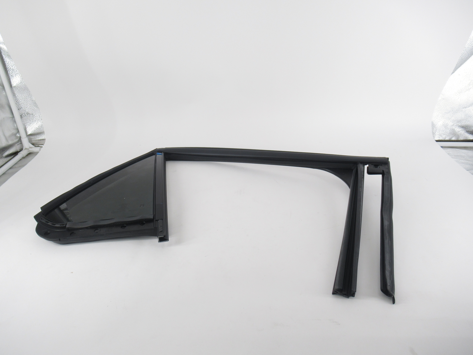 Genuine Ford LB5Z-7825766-A Passenger RH Rear Window Run Channel 20-23 ...