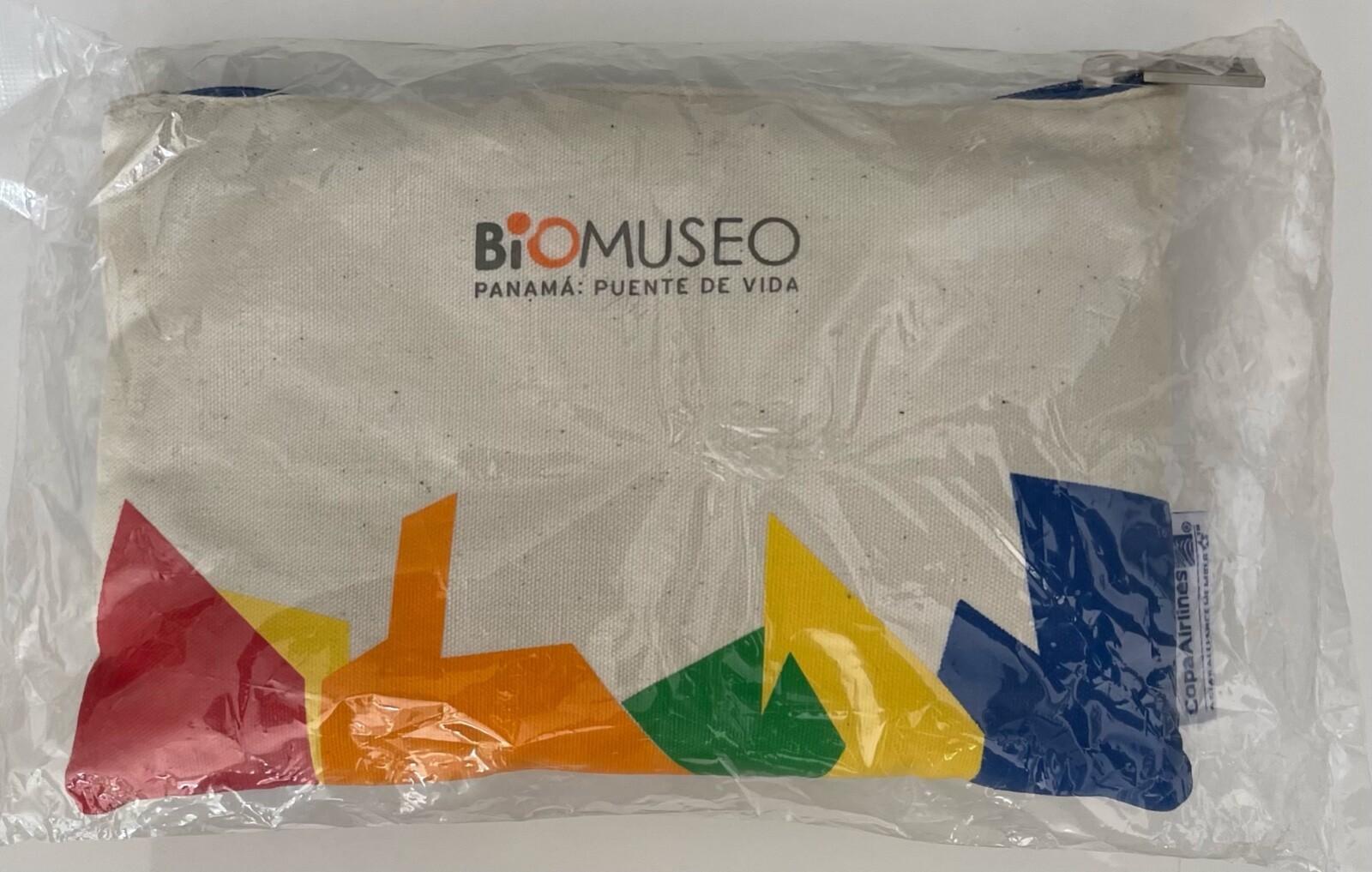 Copa Airlines Amenity Kit - BioMuseo Panama - Cloth and Mesh Pouch ...