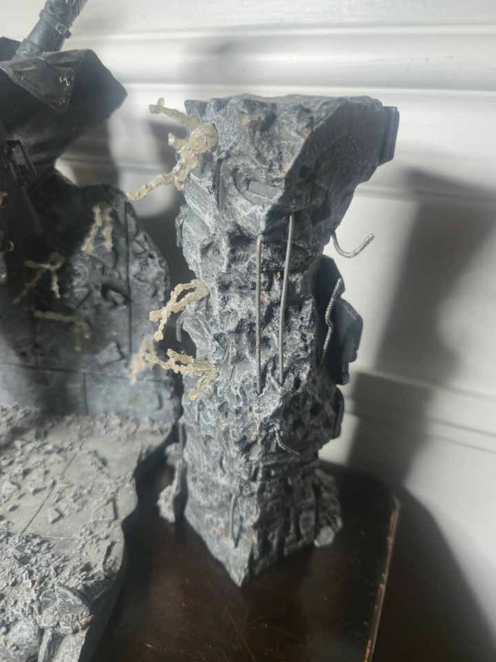 Vtg McFarlane The Matrix Series One Neo Lobby Scene Trinity Falls ...