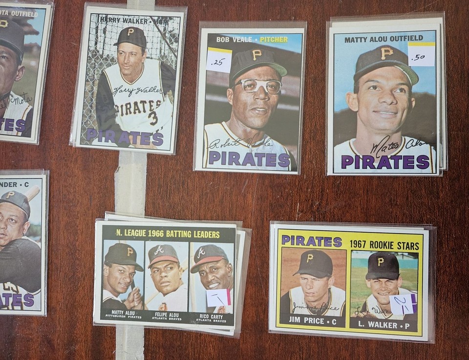 1967 Topps Pittsburgh Pirates Lot of at least 26 commons minor stars ...